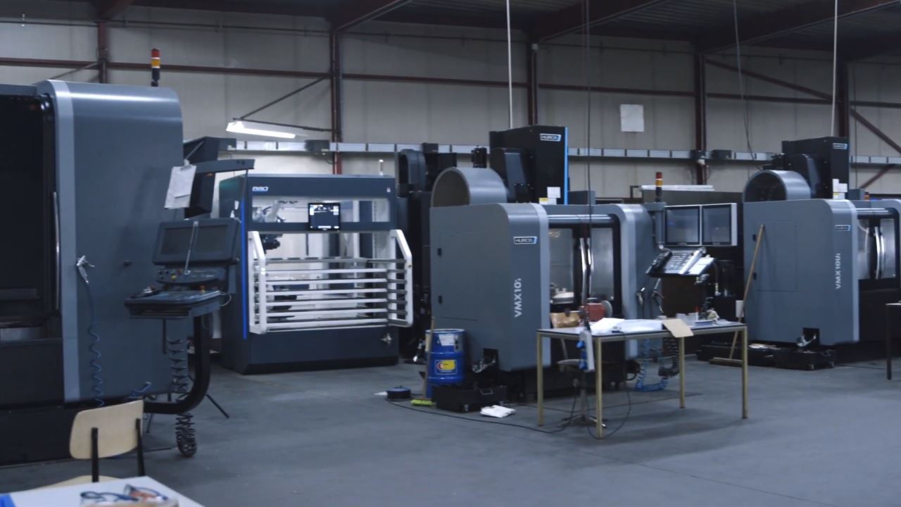 Hurco CNC machine automation - BMO Automation
